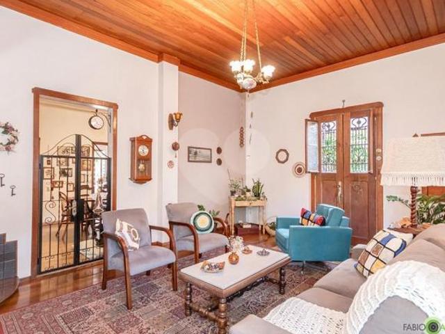Casa com 6 quartos à venda em Teresópolis RS