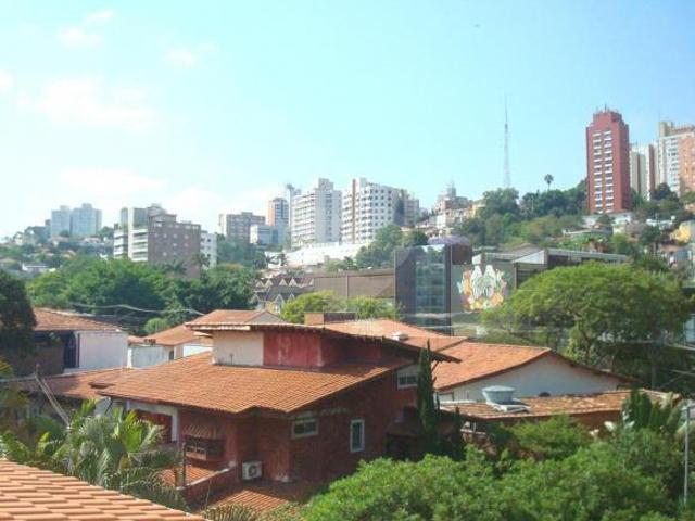 Casa com 6 quartos à venda em Vila madalena SP