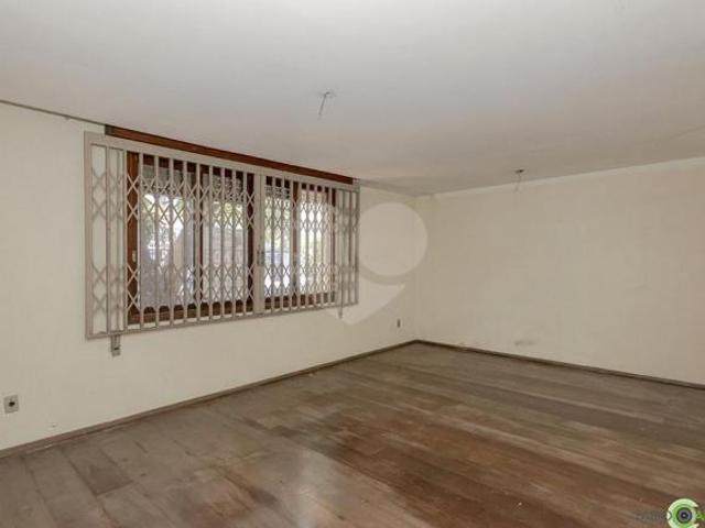 Casa com 6 quartos à venda em Auxiliadora RS