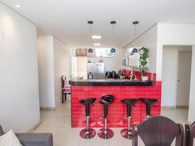 Casa com 6 quartos à venda em Belo Horizonte, no bairro Cachoeirinha