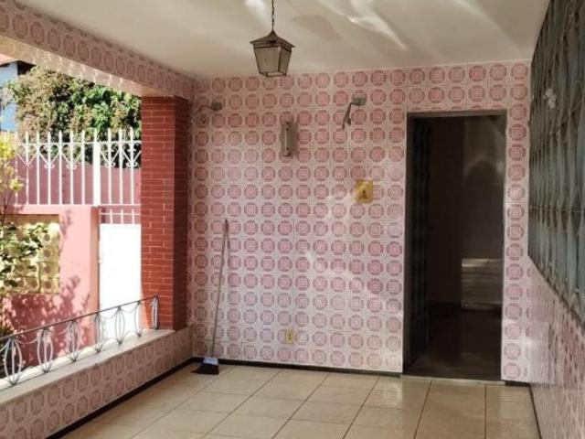 Casa com 6 quartos à venda em Belo Horizonte, no bairro Cachoeirinha