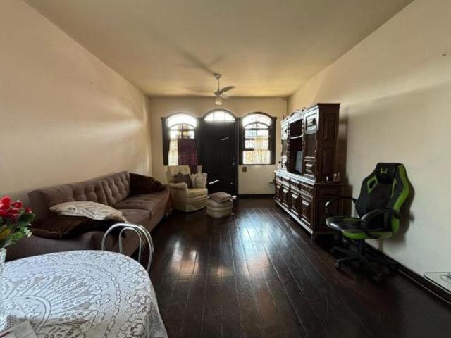 Casa com 6 quartos à venda em Belo Horizonte, no bairro Carlos Prates