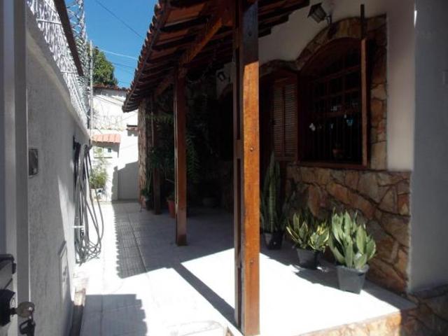 Casa com 6 quartos à venda em Belo Horizonte, no bairro Betânia