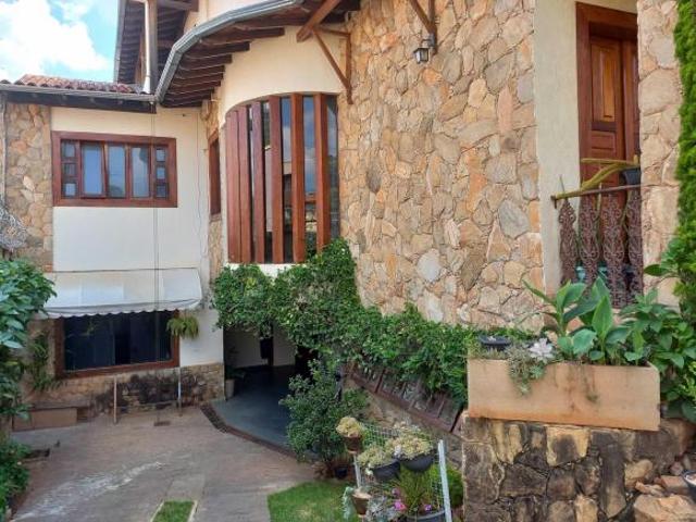 Casa com 6 quartos à venda em Belo Horizonte, no bairro Havaí