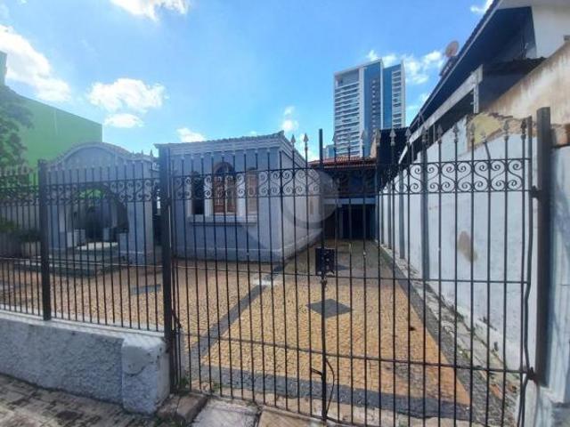 Casa com 6 quartos à venda em Centro SP