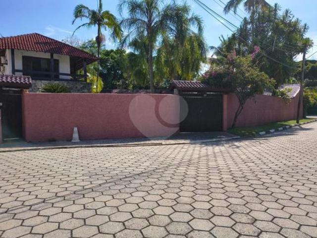 Casa com 6 quartos à venda em Costa do sol SP