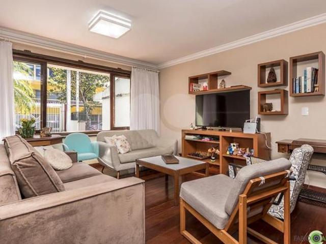 Casa com 6 quartos à venda em Higienópolis RS