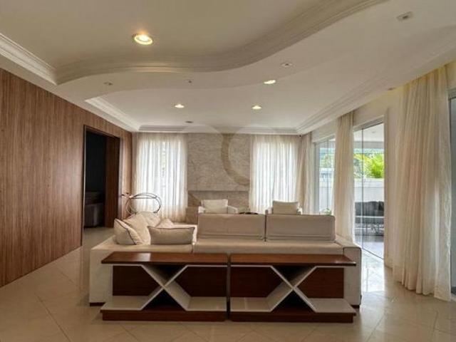Casa com 6 quartos à venda em Jardim acapulco SP