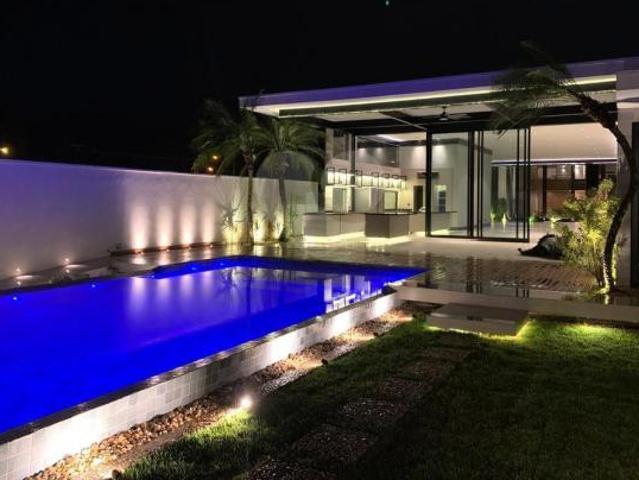 Casa com 6 quartos à venda em Jardim acapulco SP