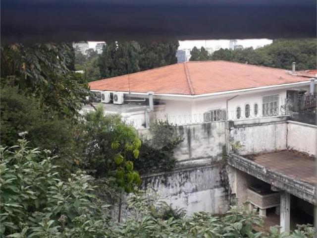 Casa com 6 quartos à venda em Jardim everest SP