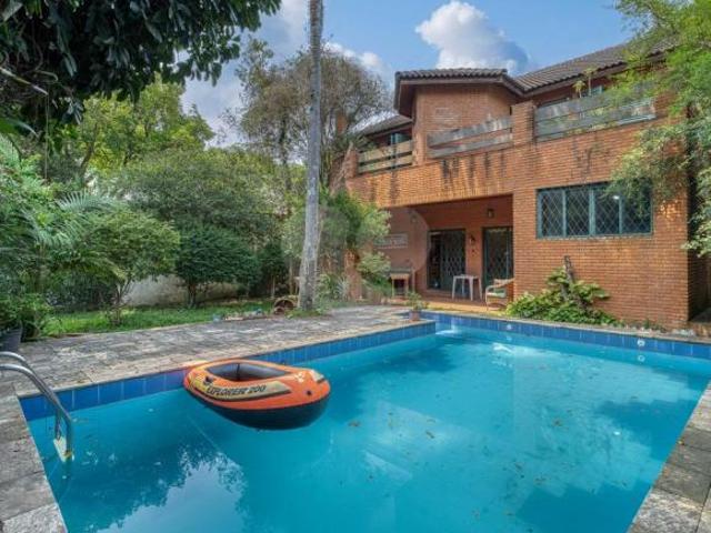 Casa com 6 quartos à venda em Jardim Petrópolis SP