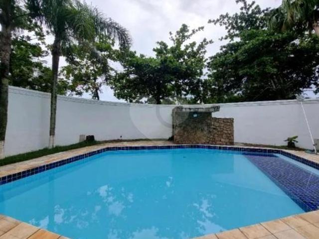 Casa com 6 quartos à venda em Jardim virgínia SP