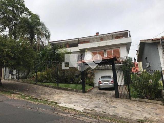 Casa com 6 quartos à venda em Menino deus RS
