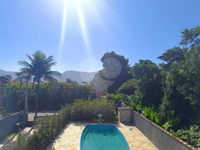 Casa com 6 quartos à venda em Morada da praia SP