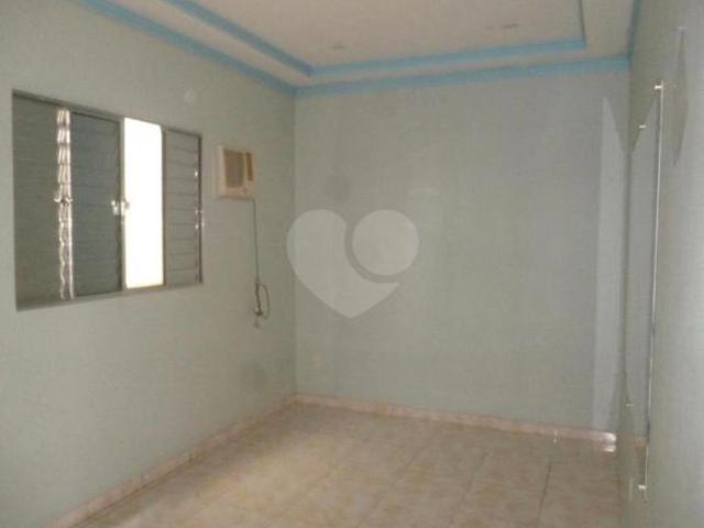 Casa com 6 quartos à venda em Parque dos bancários SP