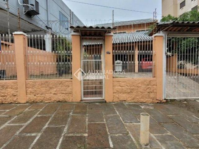 Casa com 6 quartos à venda em Porto Alegre