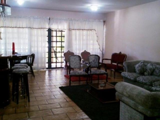 Casa com 6 quartos à venda em Presidente Altino SP