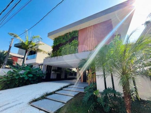 Casa com 6 quartos à venda em Riviera SP