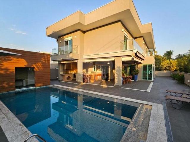 Casa com 6 quartos à venda em Riviera SP