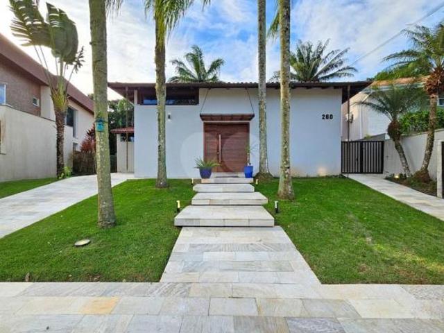 Casa com 6 quartos à venda em Riviera SP