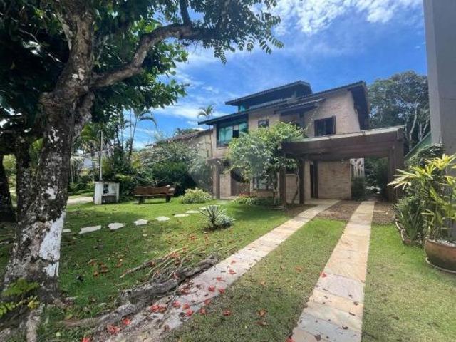 Casa com 6 quartos à venda em Riviera SP