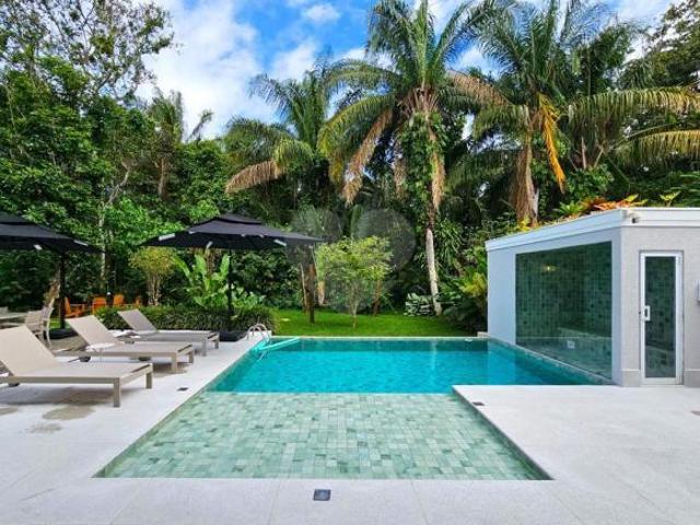 Casa com 6 quartos à venda em Riviera SP