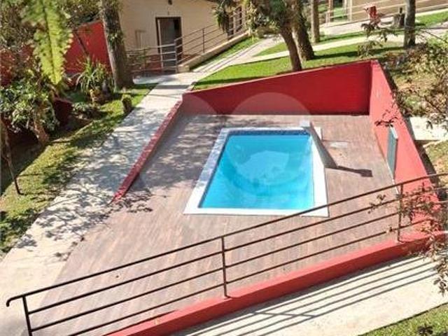 Casa com 6 quartos à venda em Roseira SP