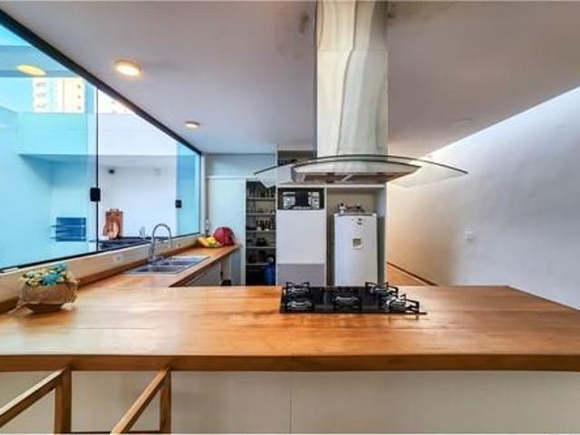 Casa com 6 quartos à venda em São Paulo, no bairro Vila Anglo Brasileira