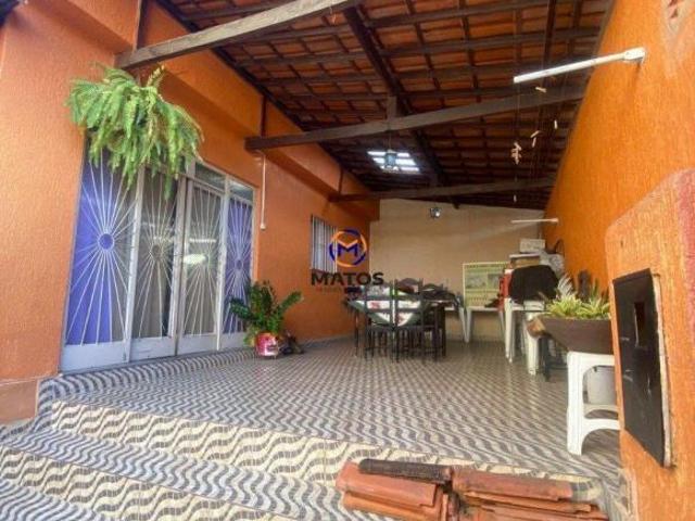 Casa com 6 quartos à venda em Santa Luzia, no bairro Baronesa