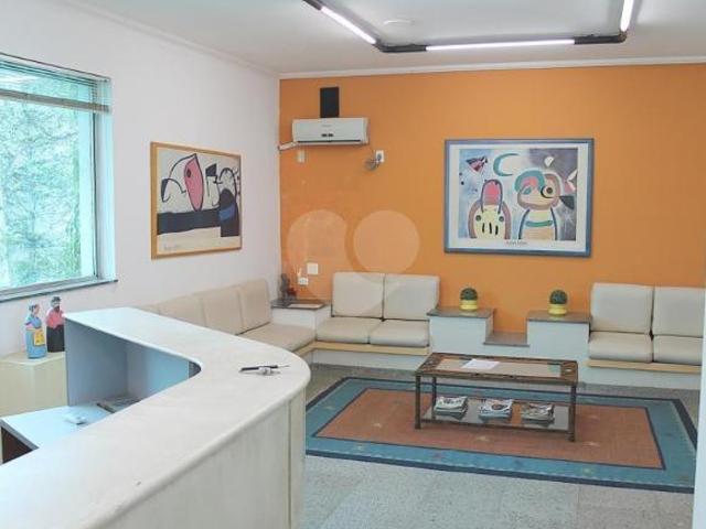 Casa com 6 quartos à venda em Santo amaro SP