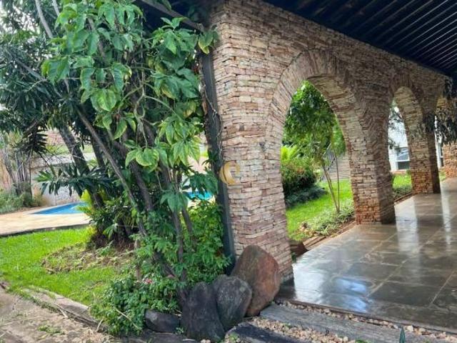Casa com 6 quartos à venda em Sete Lagoas, no bairro Jardim Cambuí