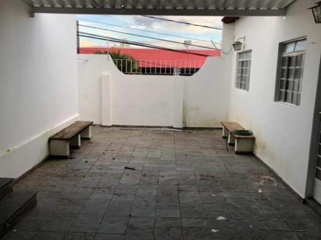 Casa com 6 quartos à venda no Bairro Lidice Uberlândia/MG