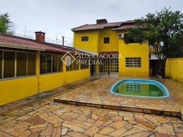 Casa com 6 Quartos à Venda no bairro Mathias Velho com 214m²