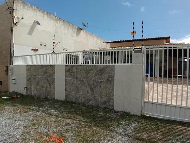 Casa com 6 Quartos e 5 banheiros à Venda, 370 m² por R$ 280.000