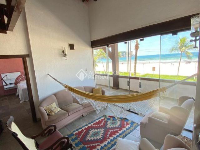 Casa com 6 quartos e 660m² para alugar em Enseada, Guarujá
