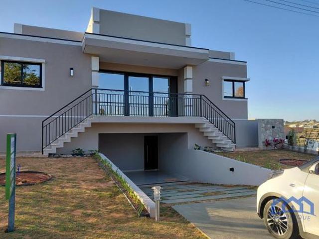 Casa com 6 Quartos e 7 banheiros à Venda, 450 m² por R$ 2.200.000 Cód. ch2480