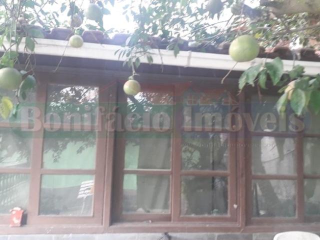 Casa com 6 Quartos e 1 banheiro à Venda, 370 m² por R$ 450.000