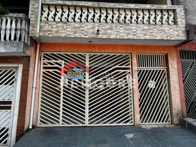 Casa com 6 Quartos e 2 banheiros à Venda, 250 m² por R$ 500.000