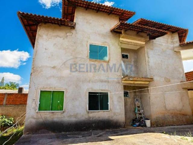 Casa com 6 quartos + prédio comercial, 820 m² de lote, renda de R$ 12 mil – SHVP Rua 08, Vicente Pir