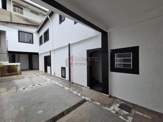 CASA COM 6 SUÍTES À VENDA EM CAMPO LIMPO PAULISTA/SP