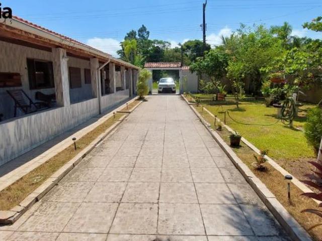 Casa com 6 suítes e piscina à venda Retiro das Caravelas Cananéia / SP