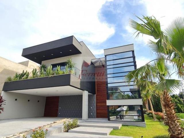 Casa com 6 suítes finamente decorada, automatizada e climatizada