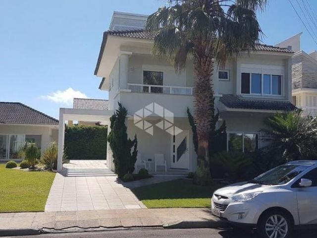 Casa com 6 suítes no Condado de Capão