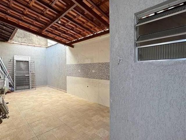 CASA COM 72,00 m² BOQUEIRÃO PRAIA GRANDE SP