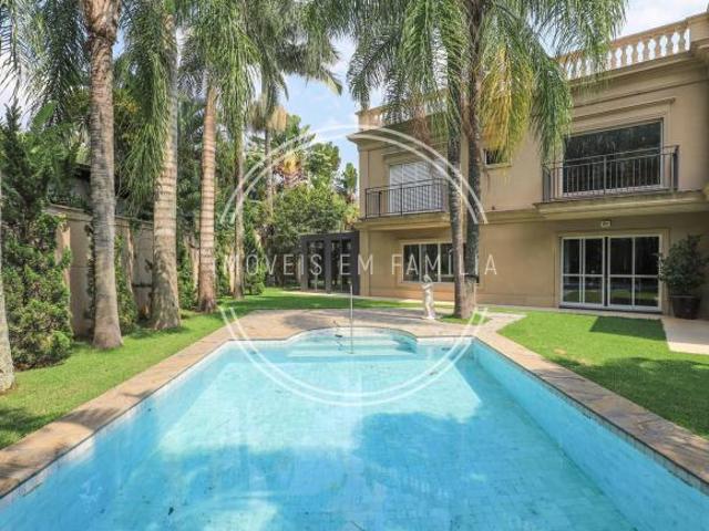 Casa com 730 m², 4 suítes à venda no bairro Alto de Pinheiros