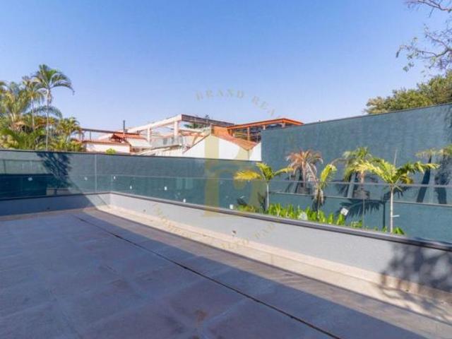 Casa com 740 m², 4 quartos sendo 4 suítes à venda no bairro Jardim Paulista