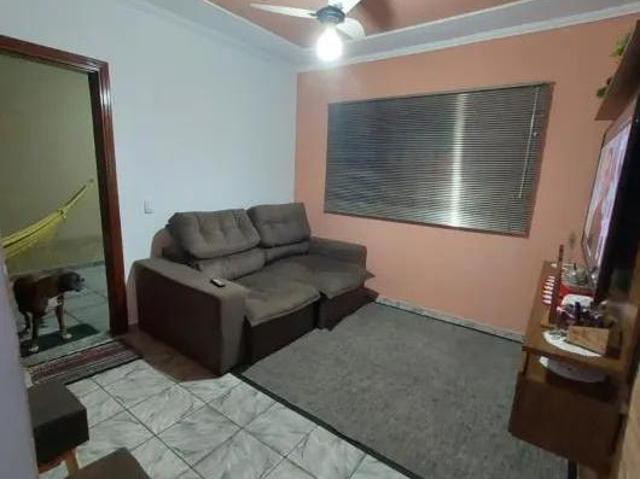 Casa com 78 m² e 2 quartos à venda em Jardim das Flores