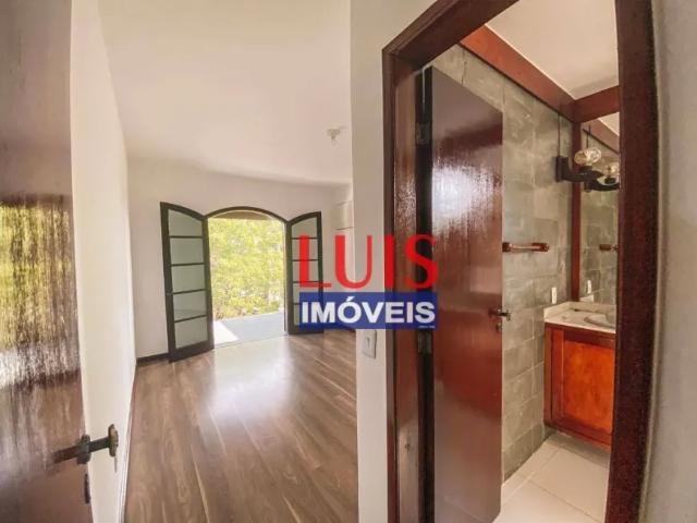 Casa com 7 dormitórios à venda, 340 m² por R$ 845.000,00 Itaipu Niterói/RJ