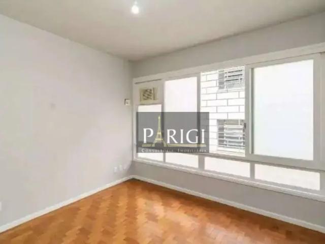 Casa com 7 dormitórios, 200 m² venda por R$ 1.600.000 ou aluguel por R$ 11.150/mês Menino Deus