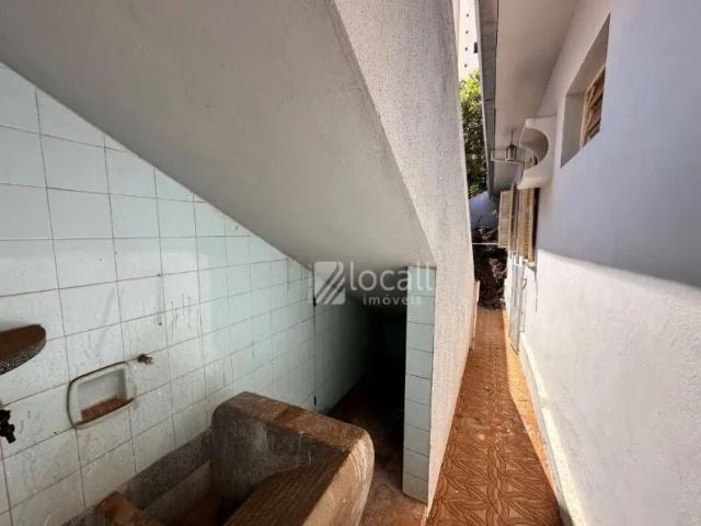 Casa com 7 dormitórios, 235 m² venda por R$ 950.000 ou aluguel por R$ 3.800/mês Centro São Jos